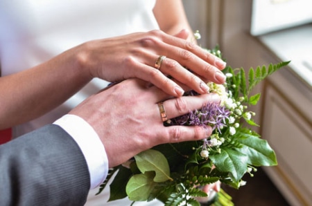 What is the meaning of the word bound in 1 Corinthians 7:15? | NeverThirsty